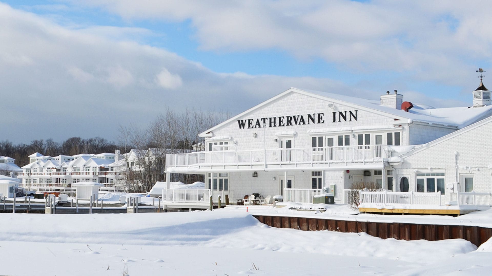 3 Reasons to Spend Your Winter Vacation in White Lake - The Weathervane Inn